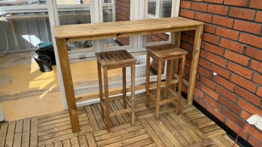 Utebarbord + 2 stolar | LindeNytt.com
